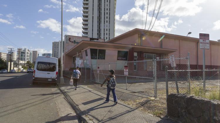 Department of Hawaiian Home Lands to redevelop Honolulu bowling alley ...