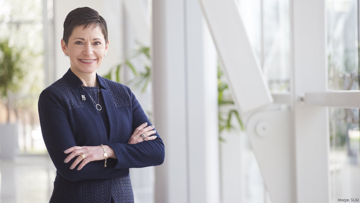 Penny Pennington leads Edward Jones at time of rapid change - St. Louis ...