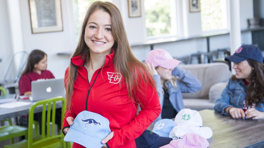 UD senior wins Flyer Pitch grand prize for Handy Hats - Dayton Business ...