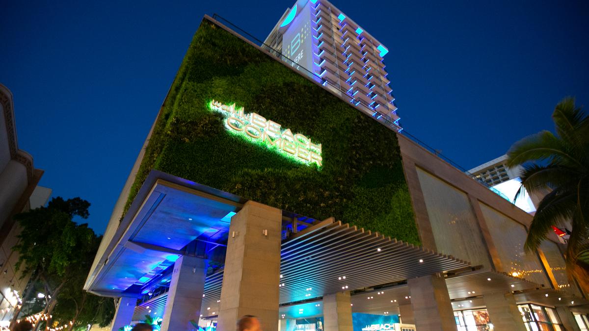 Waikiki Beachcomber by Outrigger debuts $35 million modernization ...