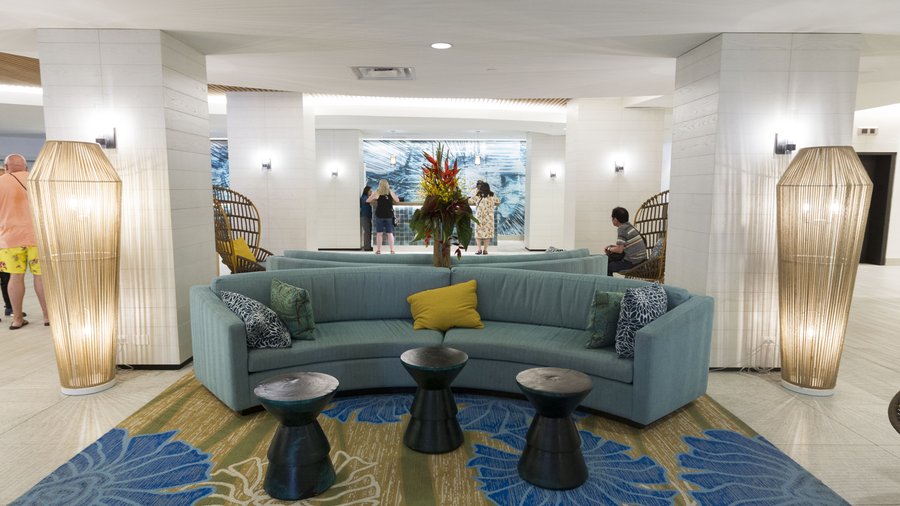 Slideshow: A look inside the revamped Waikiki Beachcomber by Outrigger ...