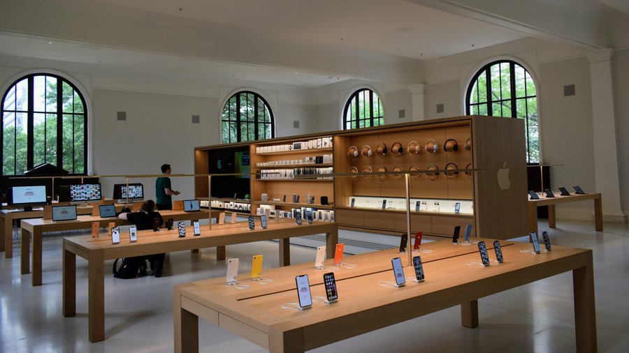 Apple agrees to big flagship store at San Jose’s Westfield Valley Fair ...