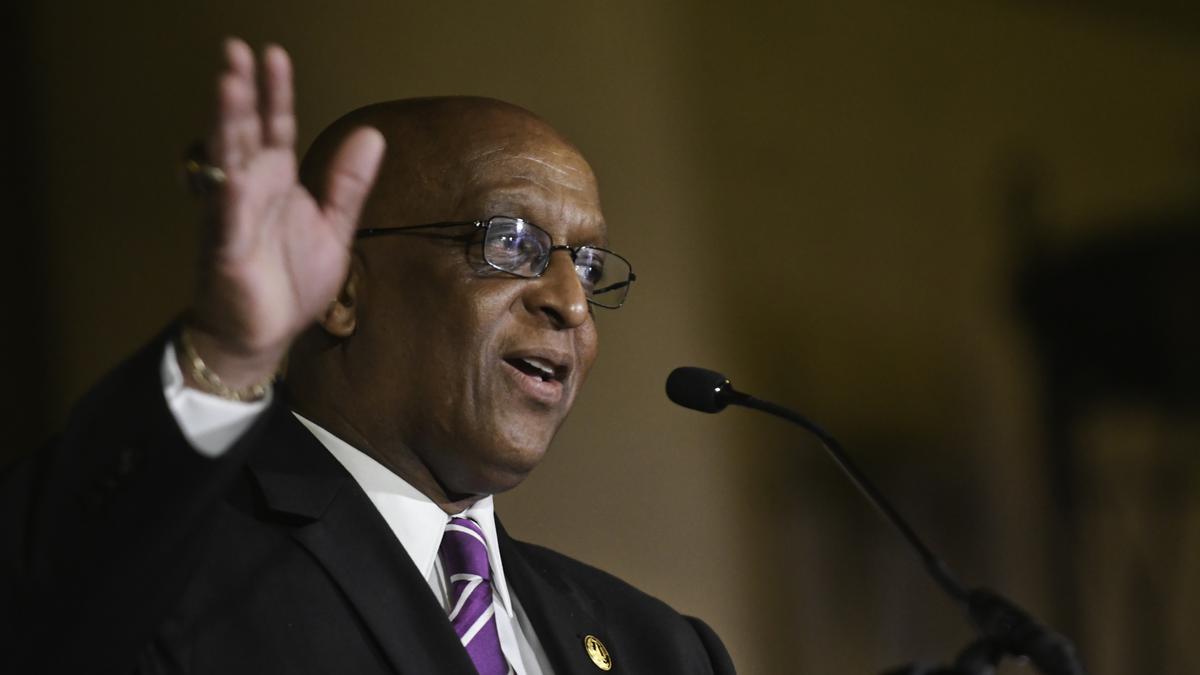 Mayor Young won't travel to Hawaii for U.S. Conference of Mayors ...