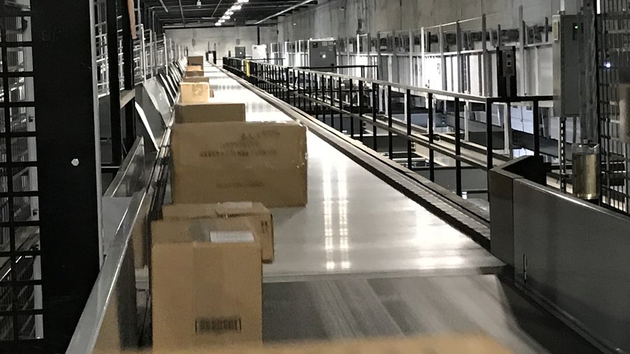 UPS Centennial Hub 9