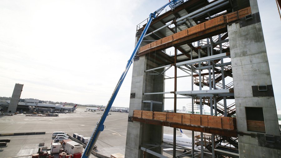 Delta, United to swap space in $102M Sea-Tac Airport project — here's ...