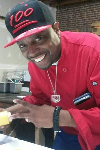 'Hell's Kitchen' contestant Sterling Wright cooks for hospital patients ...