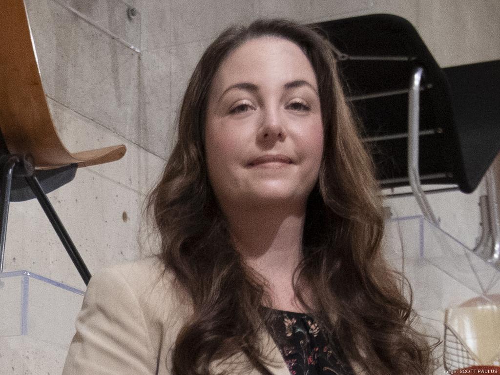 Lisa Cieslak's Instagram, Twitter & Facebook on IDCrawl