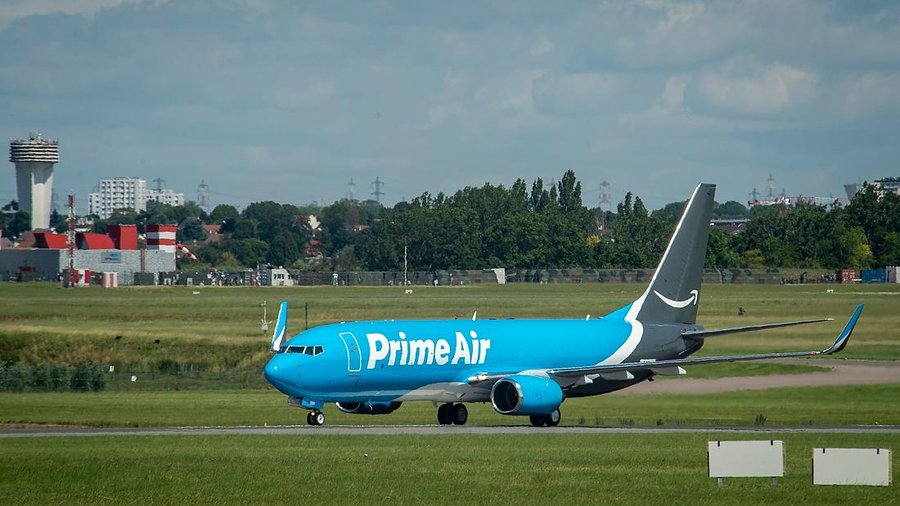 Report: Amazon Air now controls one-third of all converted Boeing 737 ...