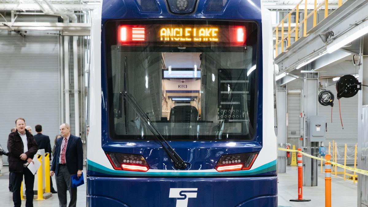 Siemens Industry delivers first of new Sound Transit light rail ...
