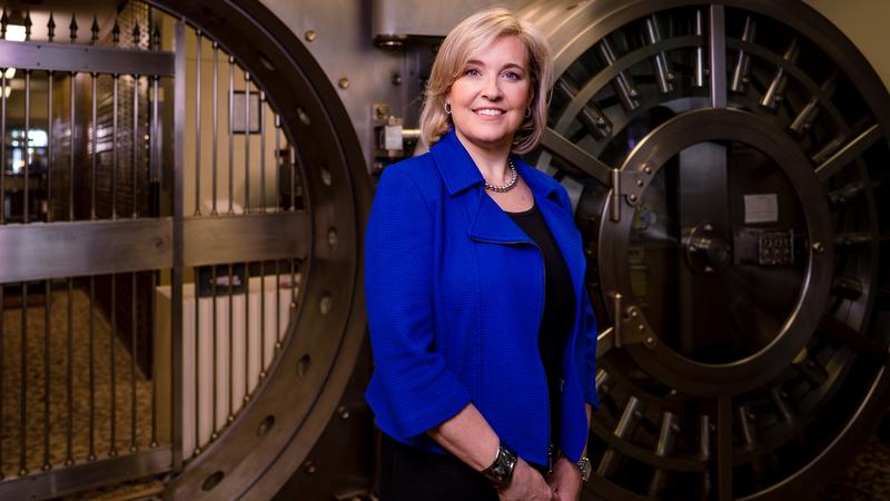 Financial industry: Why do so few women make it to the C-suite? - Bizwomen