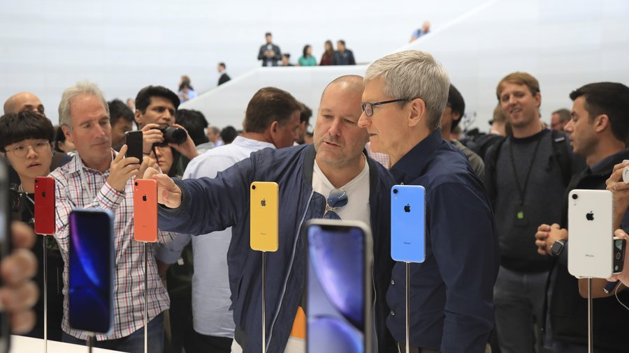 Apple CEO Tim Cook reshuffles executive team to fill gap left by Jony ...