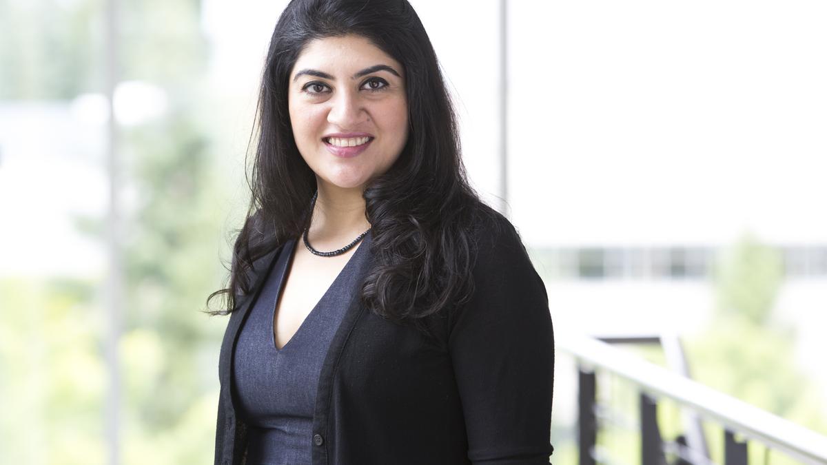 Microsoft executive Fatima Kardar is a 'master connector' - Puget Sound ...