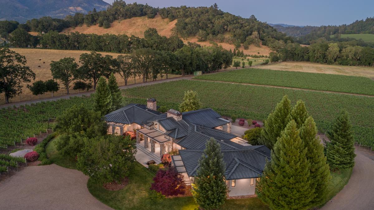 Kansas City Chiefs founder Lamar Hunt's Napa mansion hits the market ...
