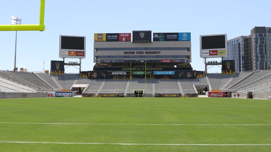 Coyotes execs want NHL outdoor game at Sun Devil Stadium - Phoenix ...