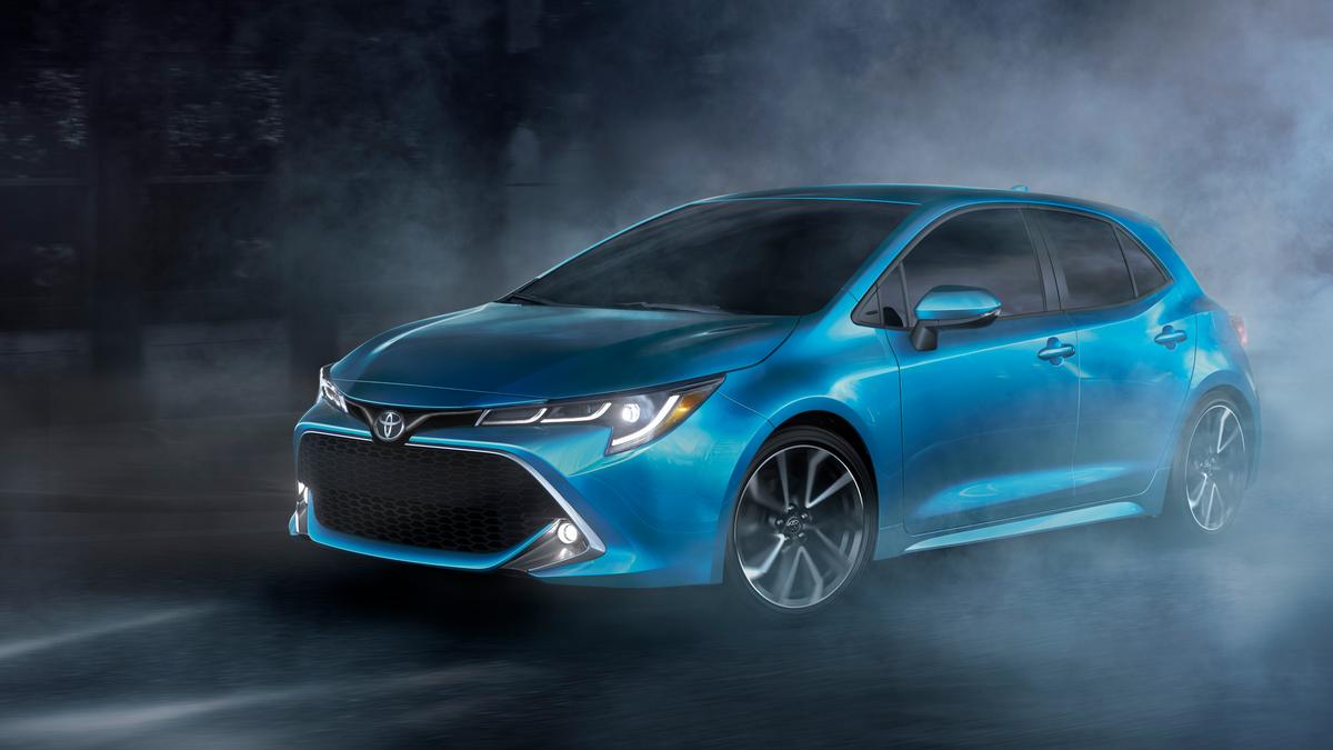 Motor Mondays: Toyota piques interest with redesigned Corolla hatchback ...