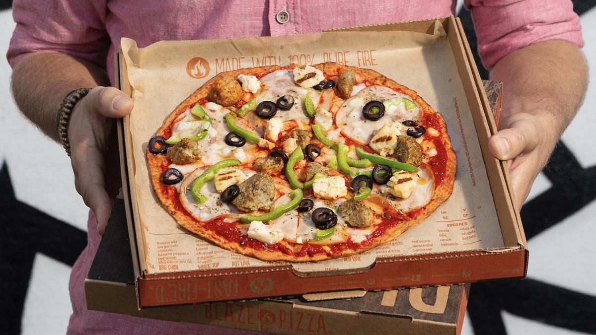 Blaze Pizza unveils keto-diet-friendly crust - L.A. Business First