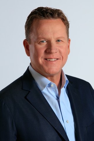 Tom Carnahan head shot