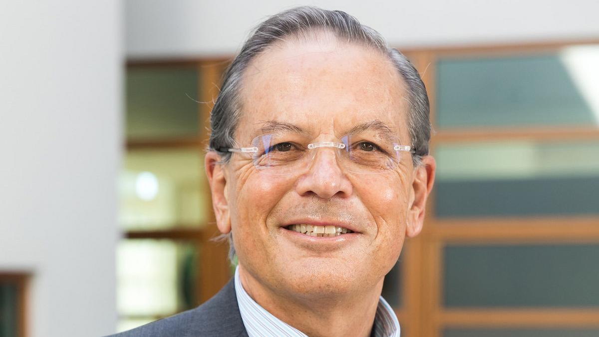 Why Roche's Franz Humer thinks Pfizer, cell therapy company Allogene ...