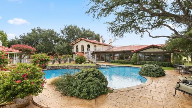 Southern Cross Ranch of 'Dallas,' 'Walker, Texas Ranger' listed for ...