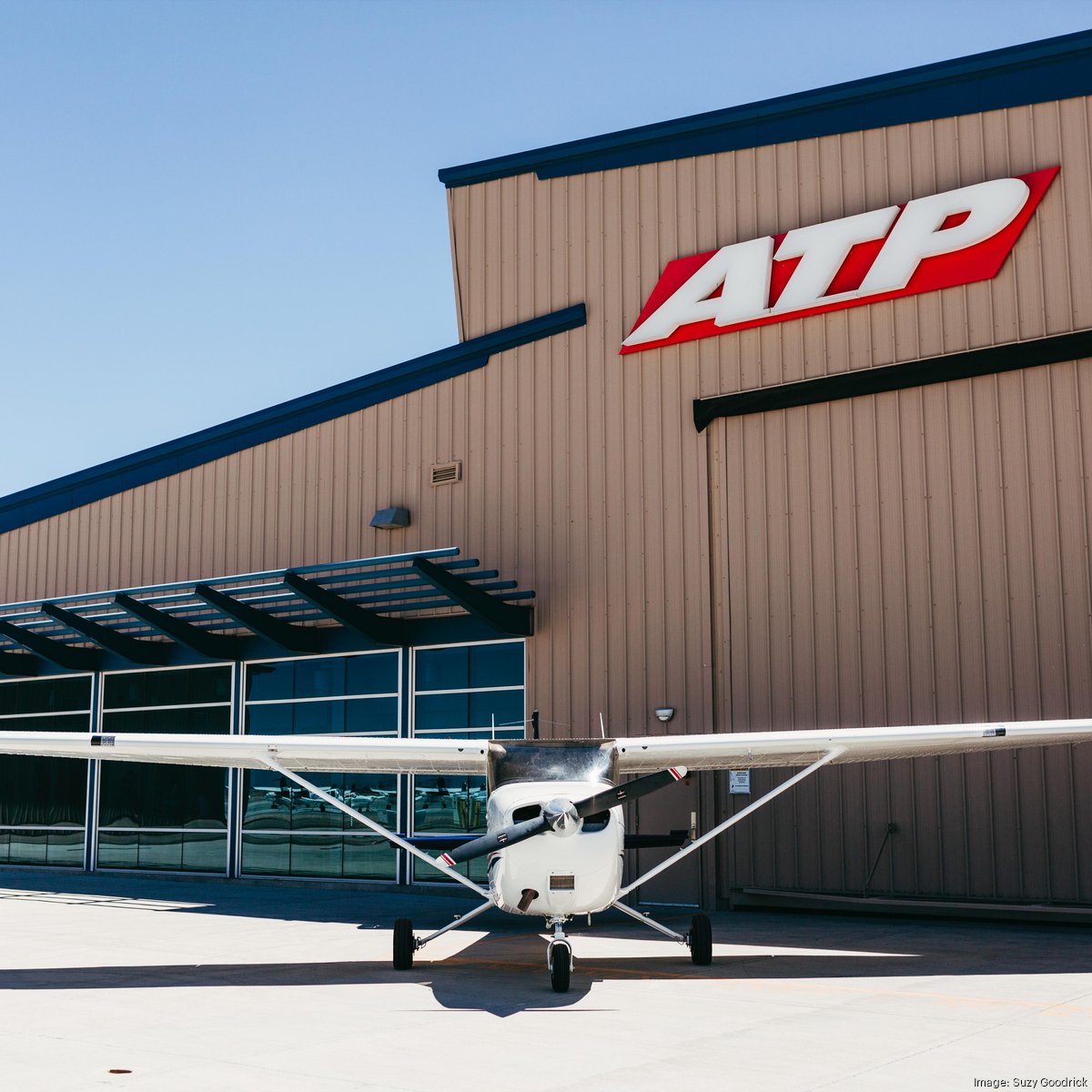 Atp Flight School Logo