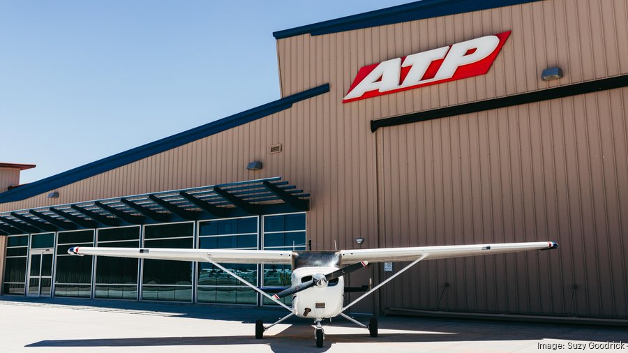 ATP Flight School gets eight new Cessna Skyhawks from Textron Aviation ...