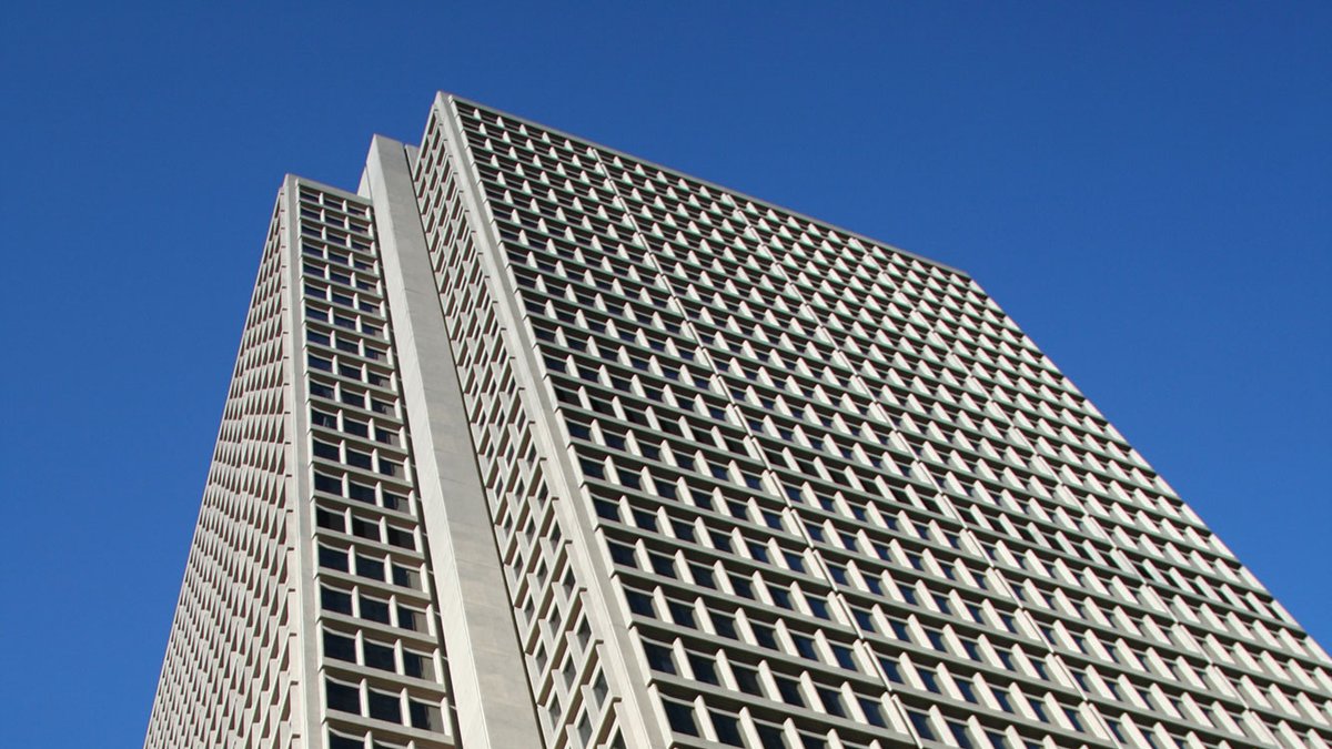 1700 Market St. office tower goes to special servicing with $188M debt ...