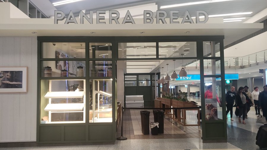 St. Louis Bread Co. parent Panera Bread Co. strikes airport, motorway ...