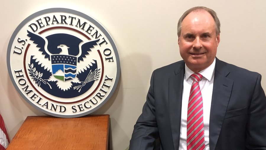 Amazon fulfillment centers make it hard for TSA to hire, state director ...