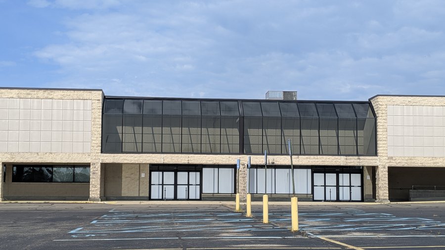 Vacant Kroger