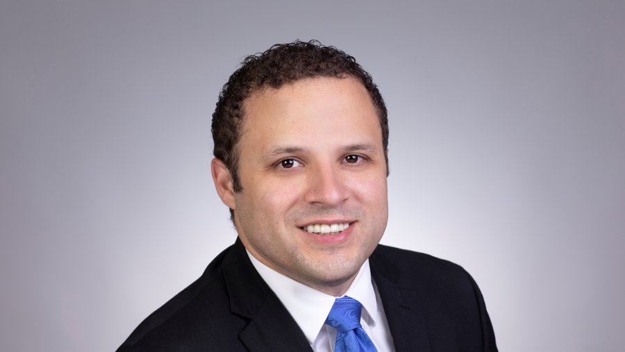 Alfonzo Guzman of JPMorgan Chase named 40 Under 40 honoree - Washington ...