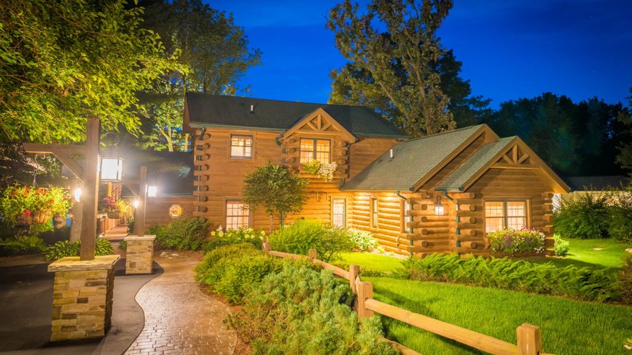 Pretty Lake dream cabin in Wisconsin is on 'lake country's best-kept ...