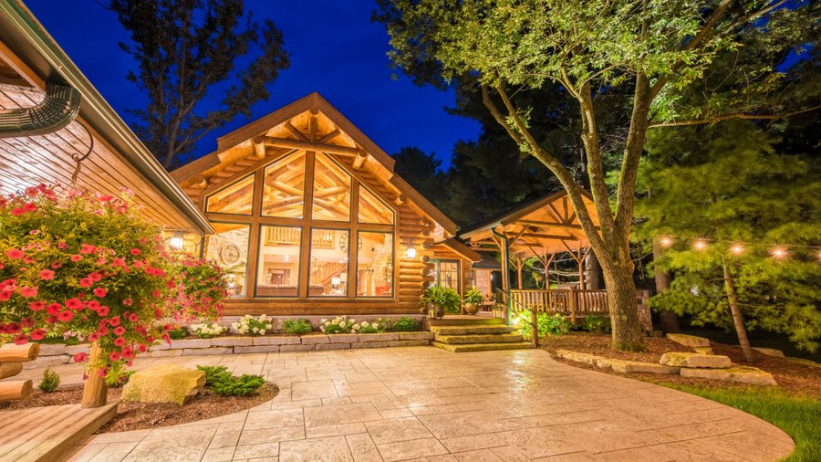 Pretty Lake dream cabin in Wisconsin is on 'lake country's best-kept ...