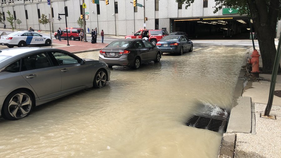 Water main break closes parts Bank of America office tower - Baltimore ...