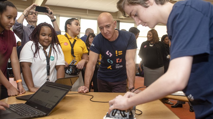 Amazon founder Jeff Bezos gives Central Florida nonprofit $5.25 million ...
