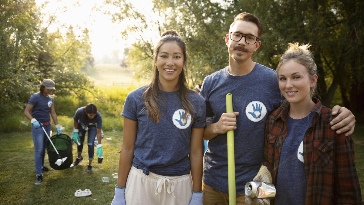 5 ways to get your employees involved in giving back - The Business ...