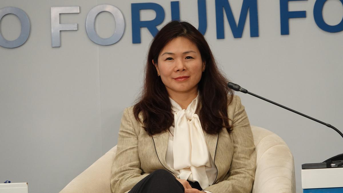 Starbucks appoints execs from Dominos, Nike, Apple to board - Puget ...