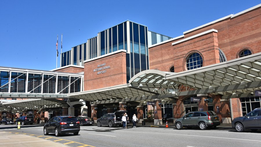 Albany airport hires former O'Hare and Midway executive Michael Zonsius ...