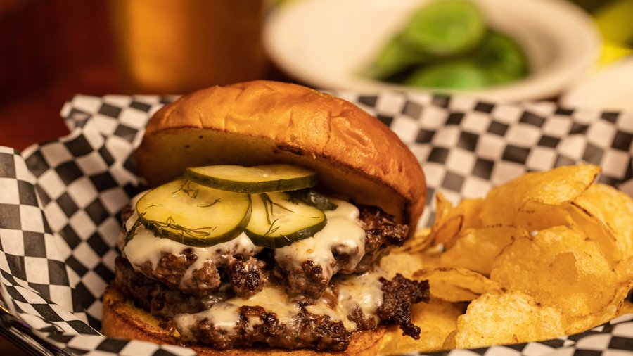 Minneapolis ranks No. 8 among 'best burger cities' - Minneapolis / St ...