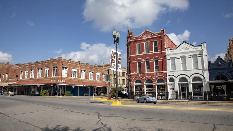 Lockhart missed on Micron, but how's it preparing for next huge project ...