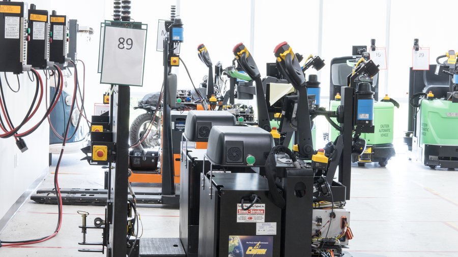 Vecna Robotics: See inside the new Waltham HQ - Boston Business Journal