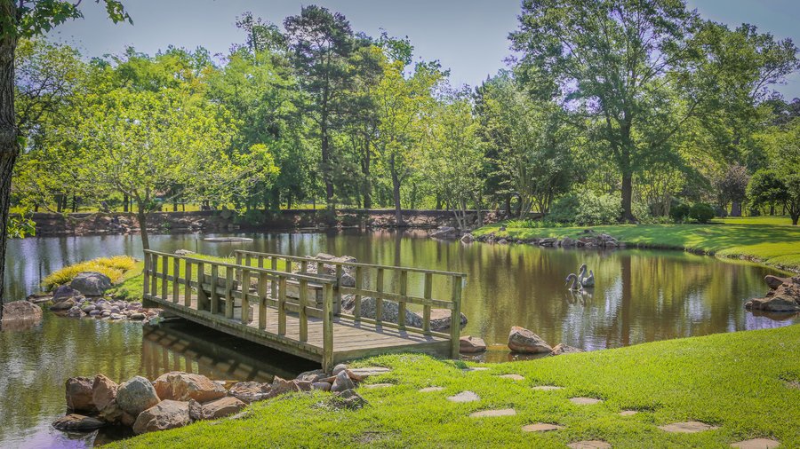 pilgrim estate 800 south greer boulevard east texas 58