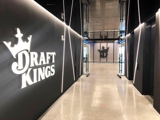 Chicago Inno - Cubs partner with DraftKings, plans to open sportsbook ...