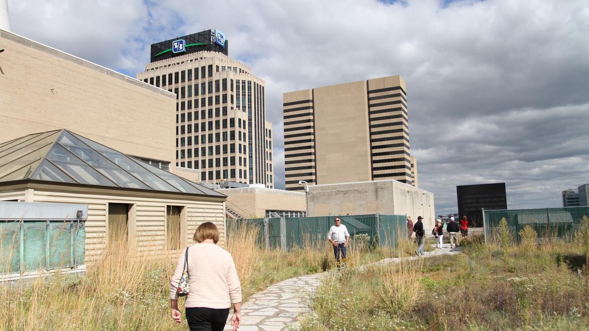 The Lazarus Building's rooftop garden, a Columbus 'hidden gem,' in ...