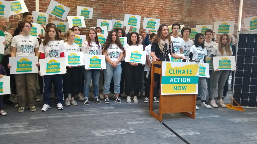 Oregon climate activists regroup, go on offensive - Portland Business ...