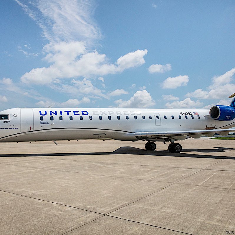 United Express Crj 700