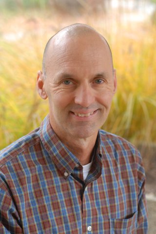 Endangered Wolf Center names Mark Cross new director - St. Louis ...