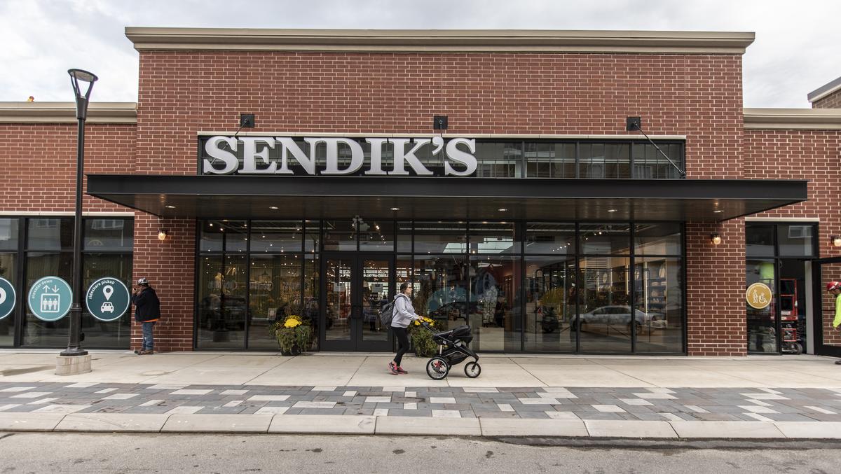 Sendik’s Food Market among grocers installing partitions at checkout ...