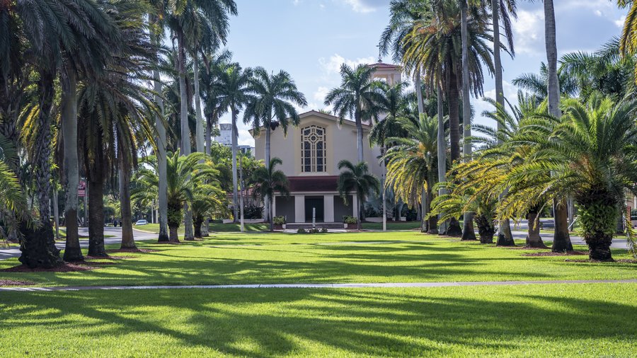 College Tour: Barry University in Miami Shores (Photos) - South Florida ...