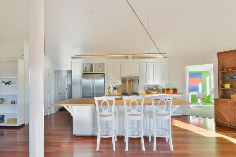 Joan Baez's father's house - Bizwomen