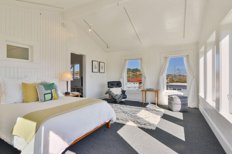 Joan Baez's father's house - Bizwomen